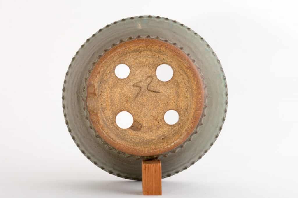 Stoneware bonsai containers by Sara Rayner - Bonsai Tonight